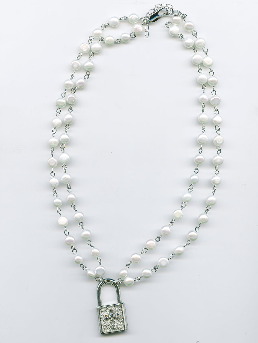 double pearl cross lock sample – Twelve