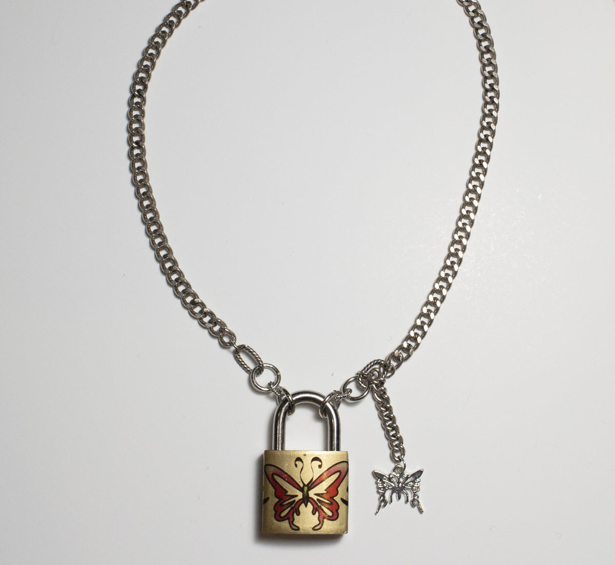 Double Butterfly Lock – Twelve